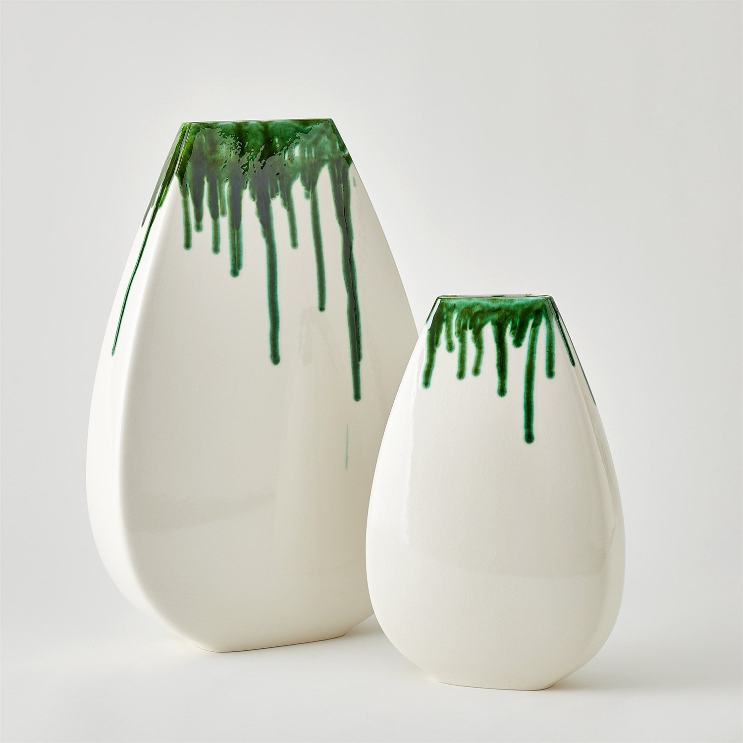 Global Views Emerald Giant Teardrop Vase – Grayson Luxury